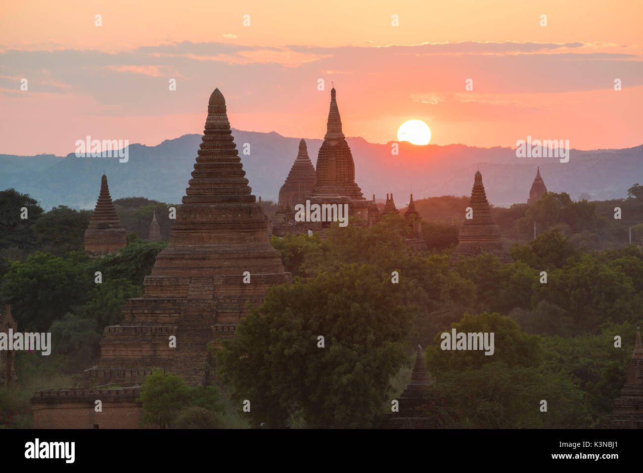 Myanmar sunset landscape hi-res stock photography and images - Alamy