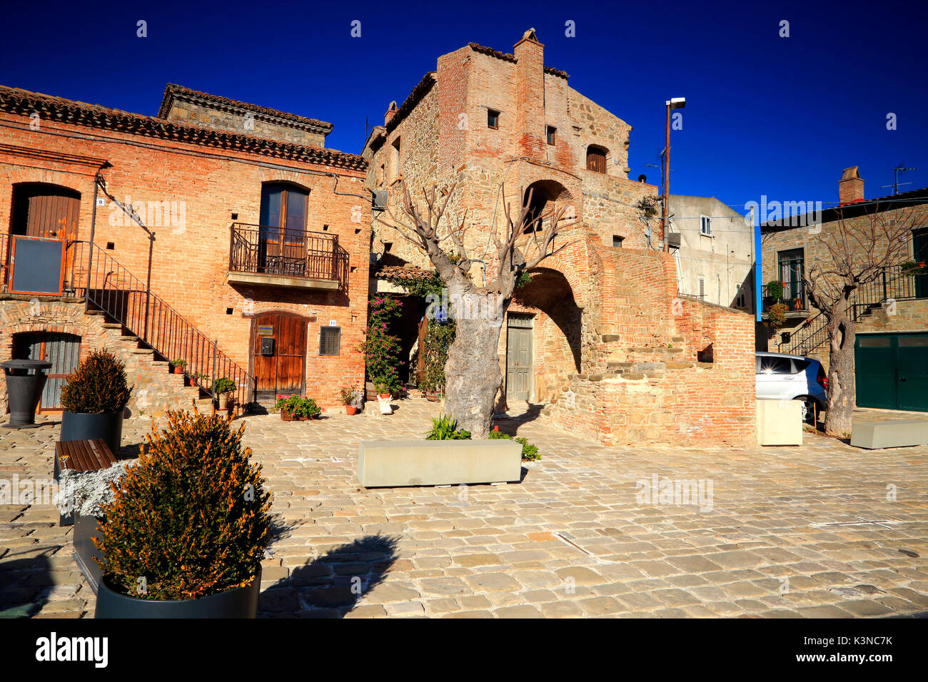 Aliano hi-res stock photography and images - Alamy