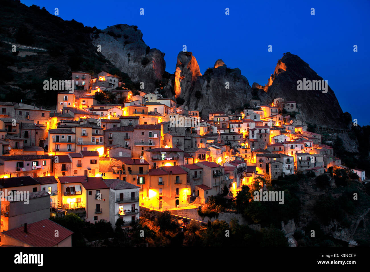 Castelmezzano village by night, Potenza district, Basilicata, Italy ...