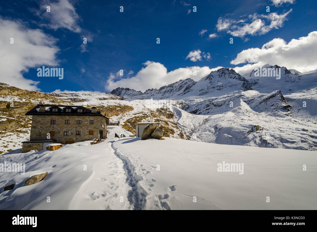 Aosta refuge hi-res stock photography and images - Alamy