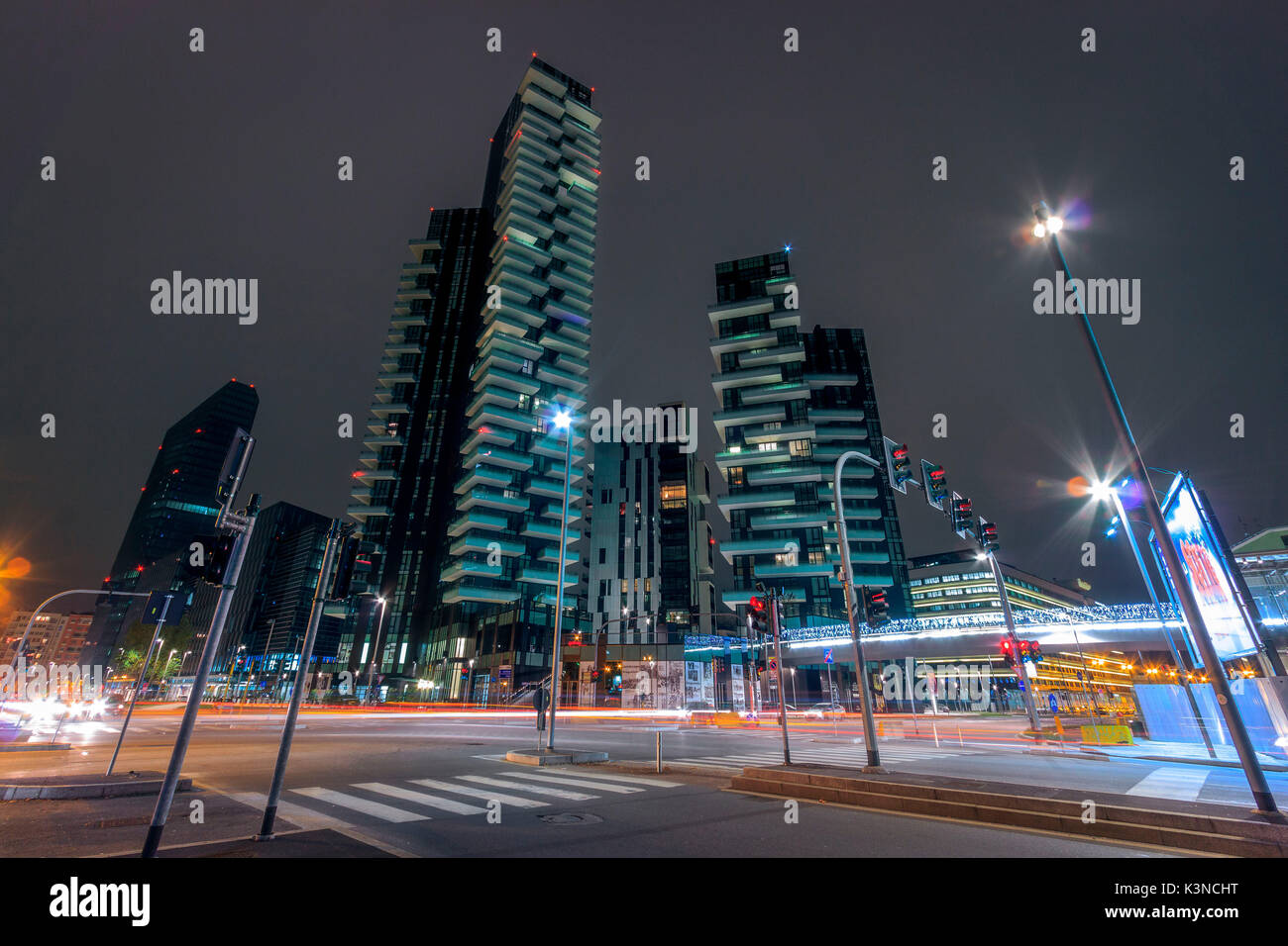 Milan skyscrapers hi-res stock photography and images - Alamy