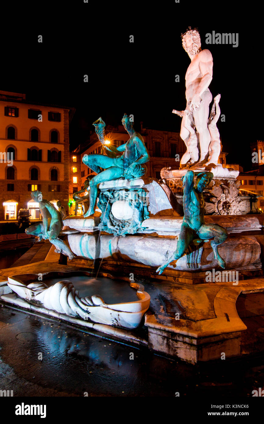 Florence fountain of neptune hi-res stock photography and images - Alamy