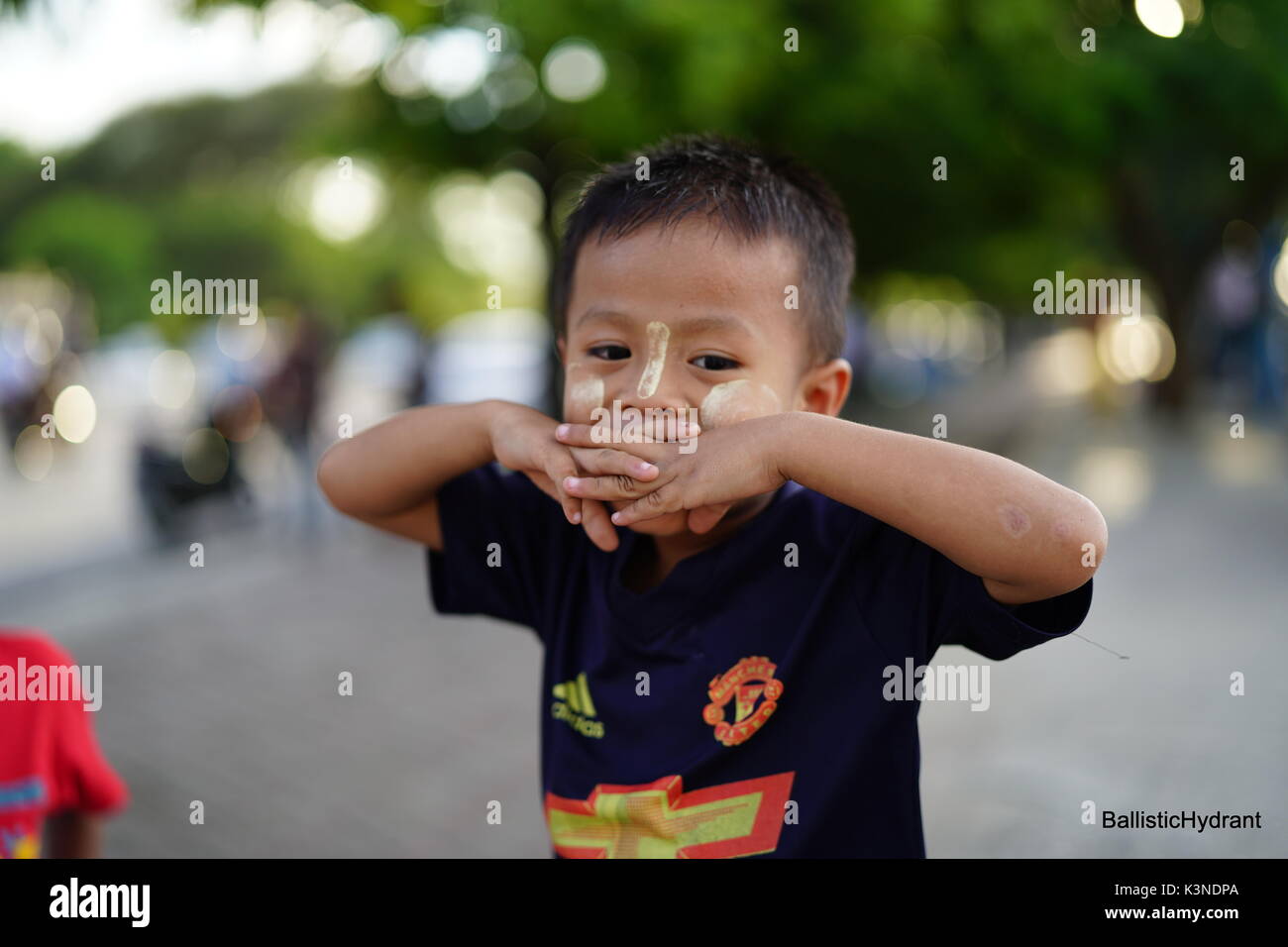 Happy burmese boy hi-res stock photography and images - Alamy