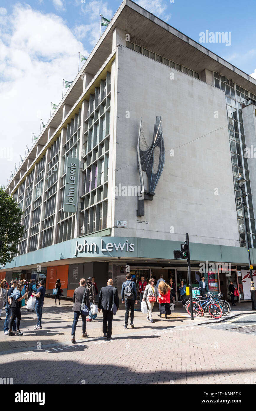 Barbara Hepworth's Winged Figure sculpture outside the John Lewis ...