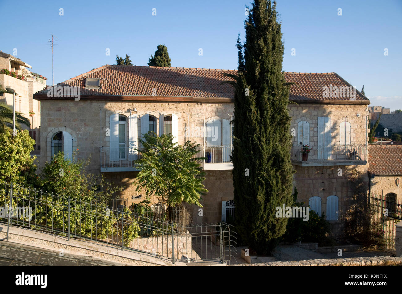 Middle eastern neighborhood hi-res stock photography and images - Alamy