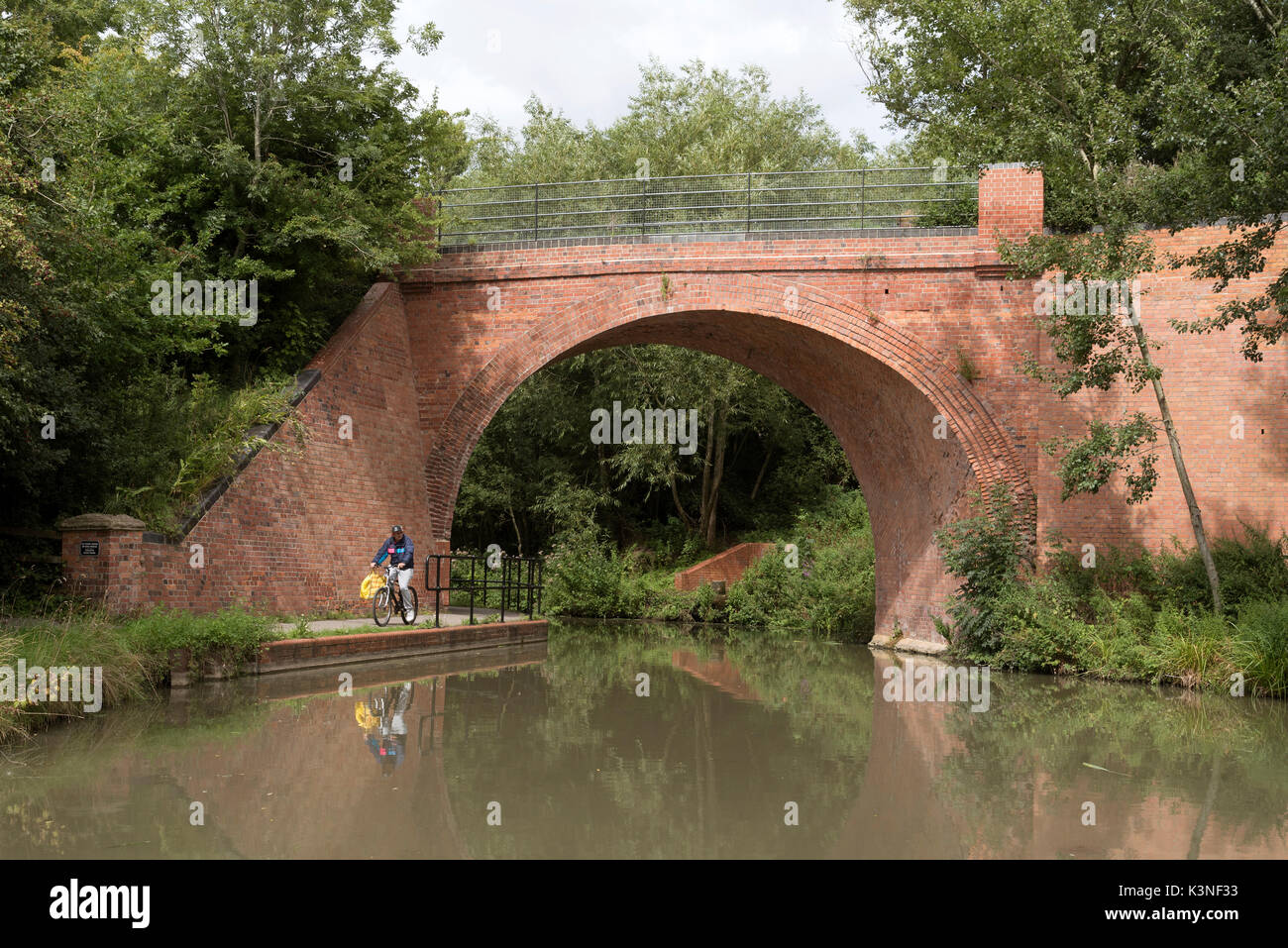 Brick built bridge hi-res stock photography and images - Alamy