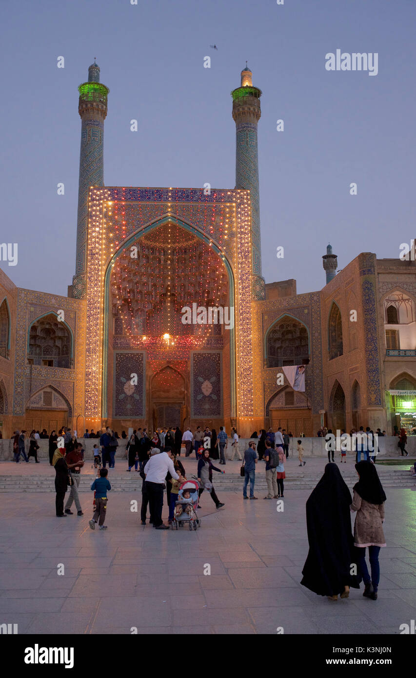 The Shah Mosque also known as Imam Mosque and Jaame' Abbasi Mosque ...