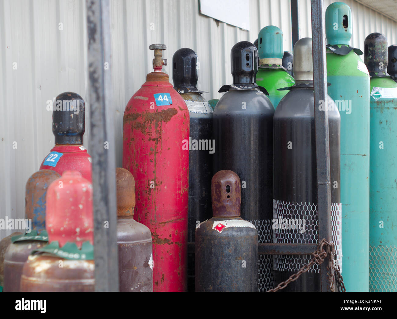 Liquid nitrogen gas tank hi-res stock photography and images - Alamy