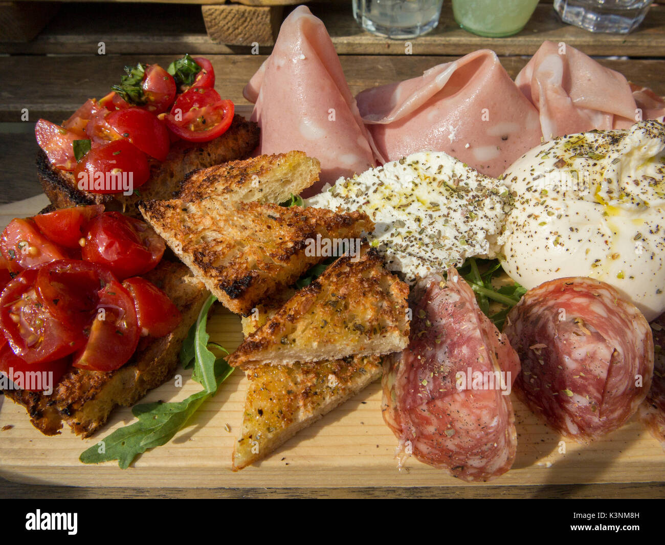 Italian meats and cheeses hi-res stock photography and images - Alamy