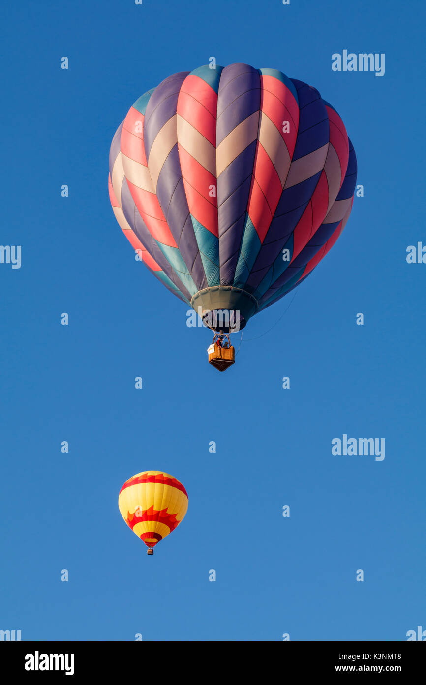 Flying high balloons hi-res stock photography and images - Alamy