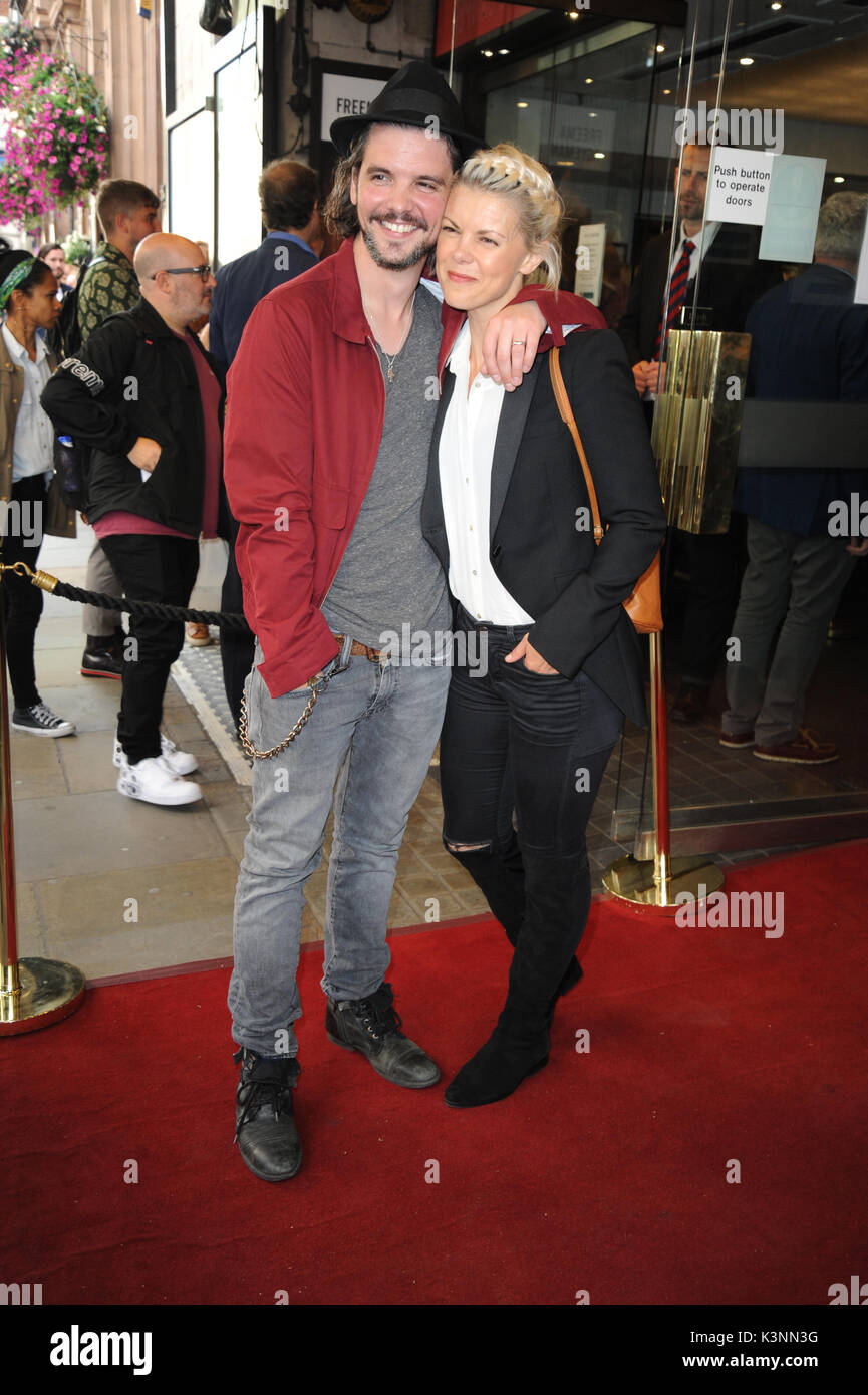 Sarah jane potts hi-res stock photography and images - Alamy