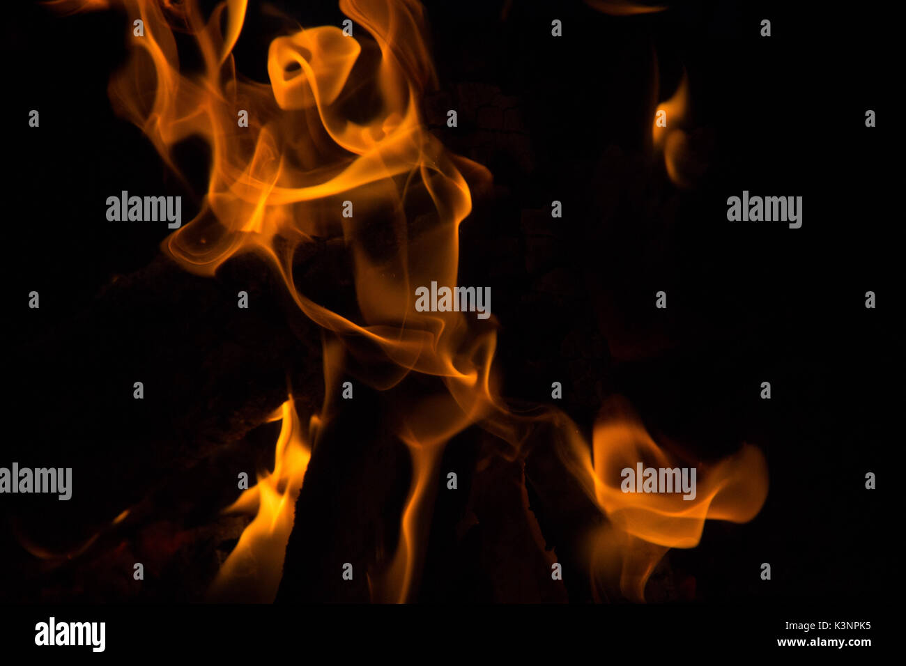 Dancing and bonfire hi-res stock photography and images - Alamy