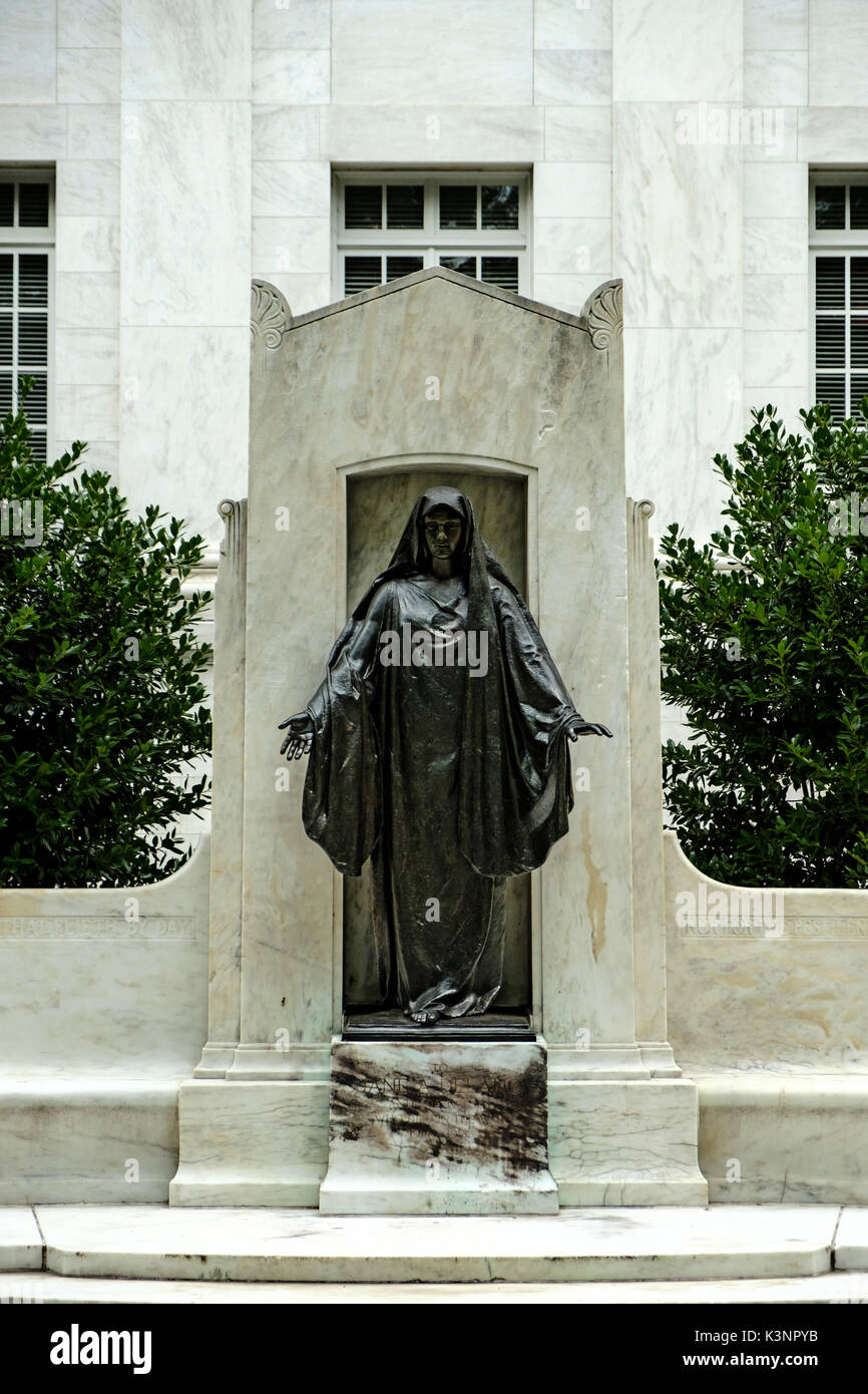 Monument to Jane Delano and the Nurses Who Died in Service in World War ...