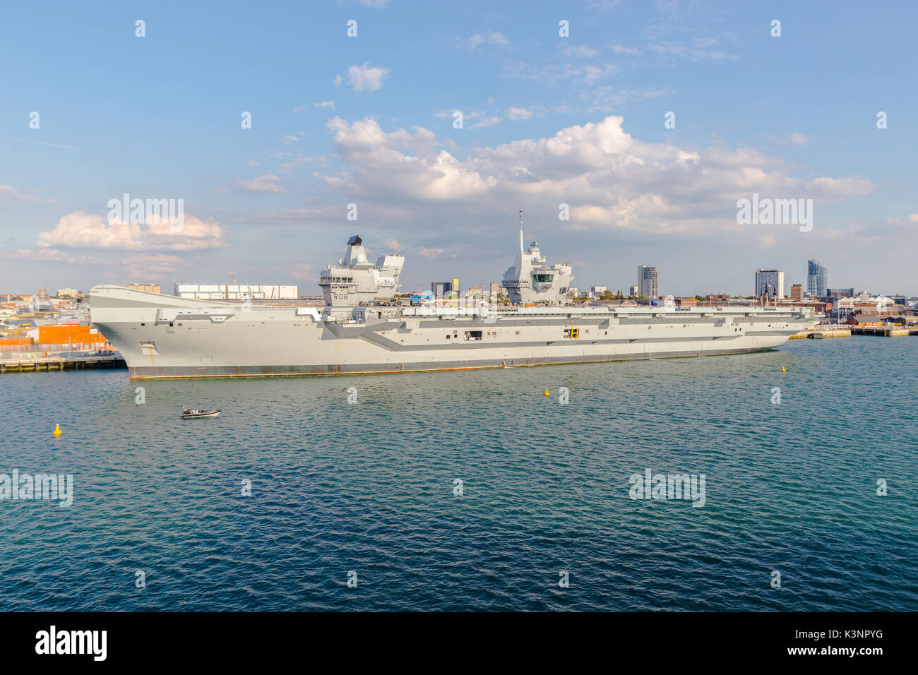HMS Queen Elizabeth at dock in Portsmouth Stock Photo - Alamy
