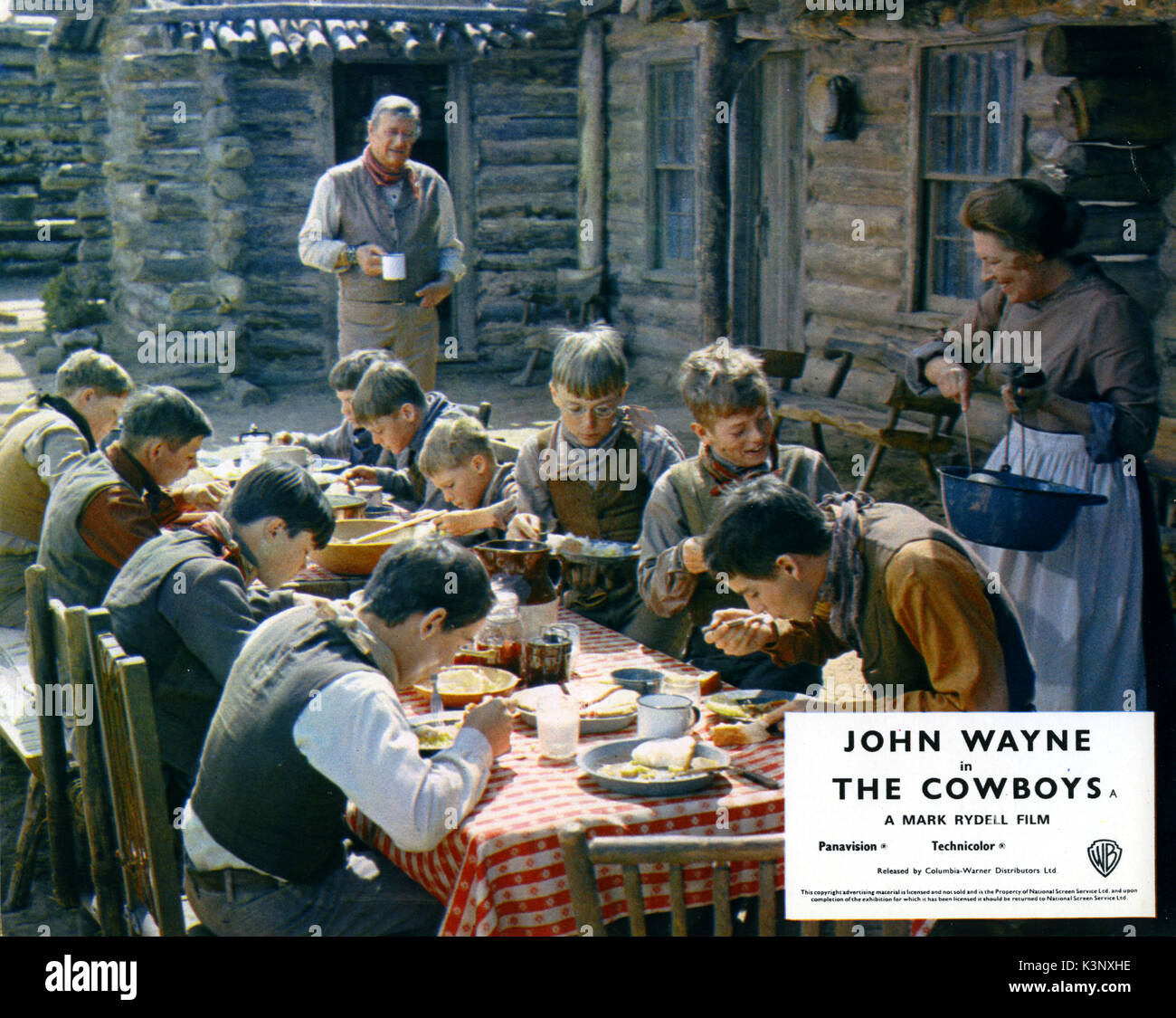 THE COWBOYS [US 1972] JOHN WAYNE [left] Date: 1972 Stock Photo - Alamy