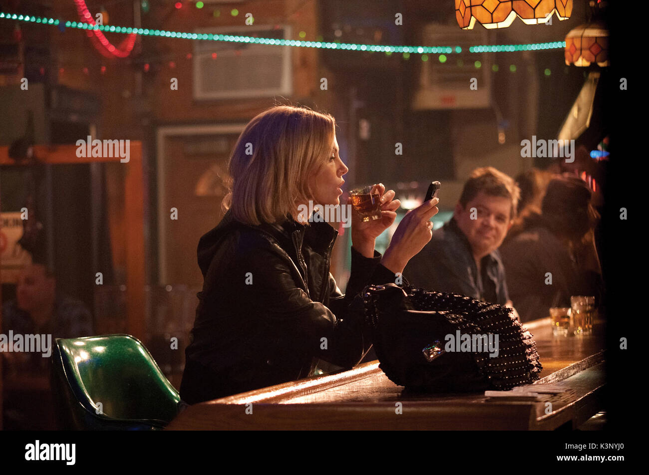 Movie actors with cell phones hi-res stock photography and images - Alamy