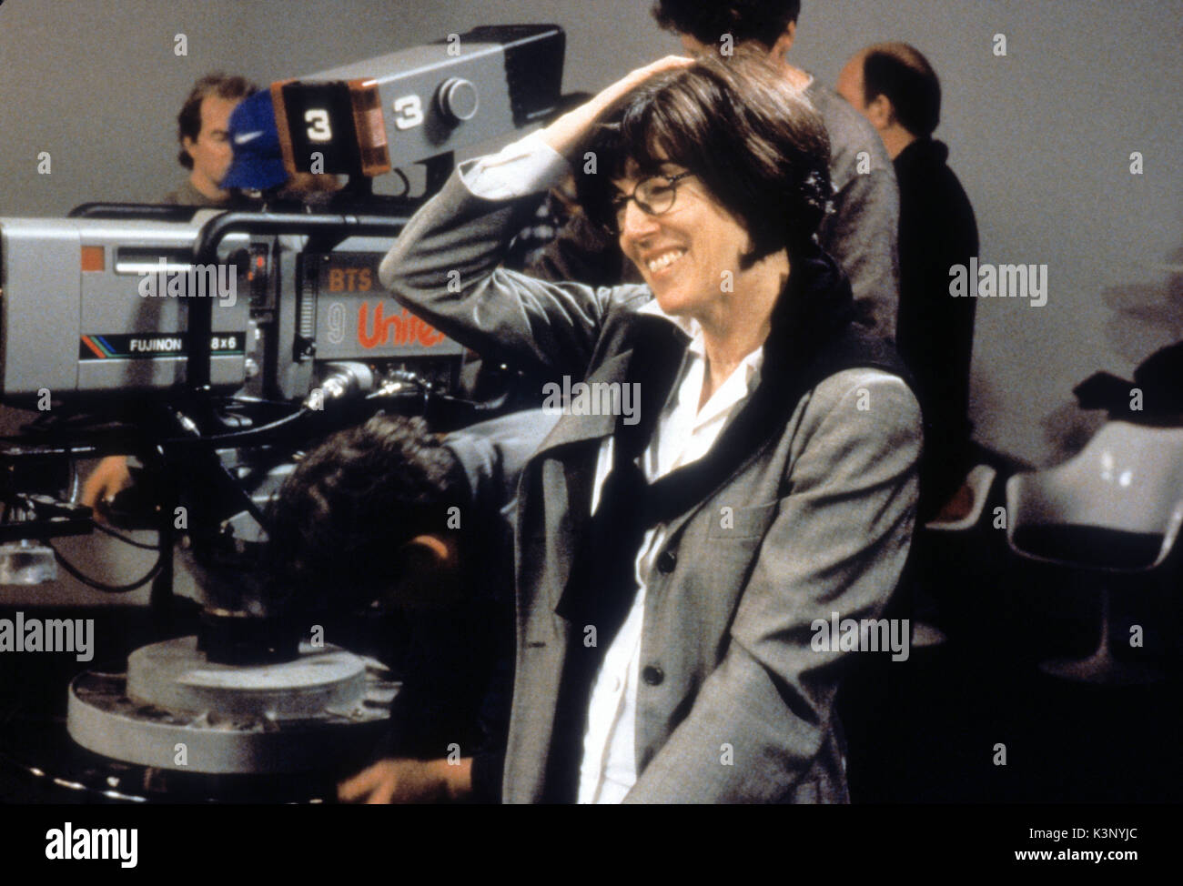 LUCKY NUMBERS [US 2000] Director NORA EPHRON Date: 2000 Stock Photo - Alamy