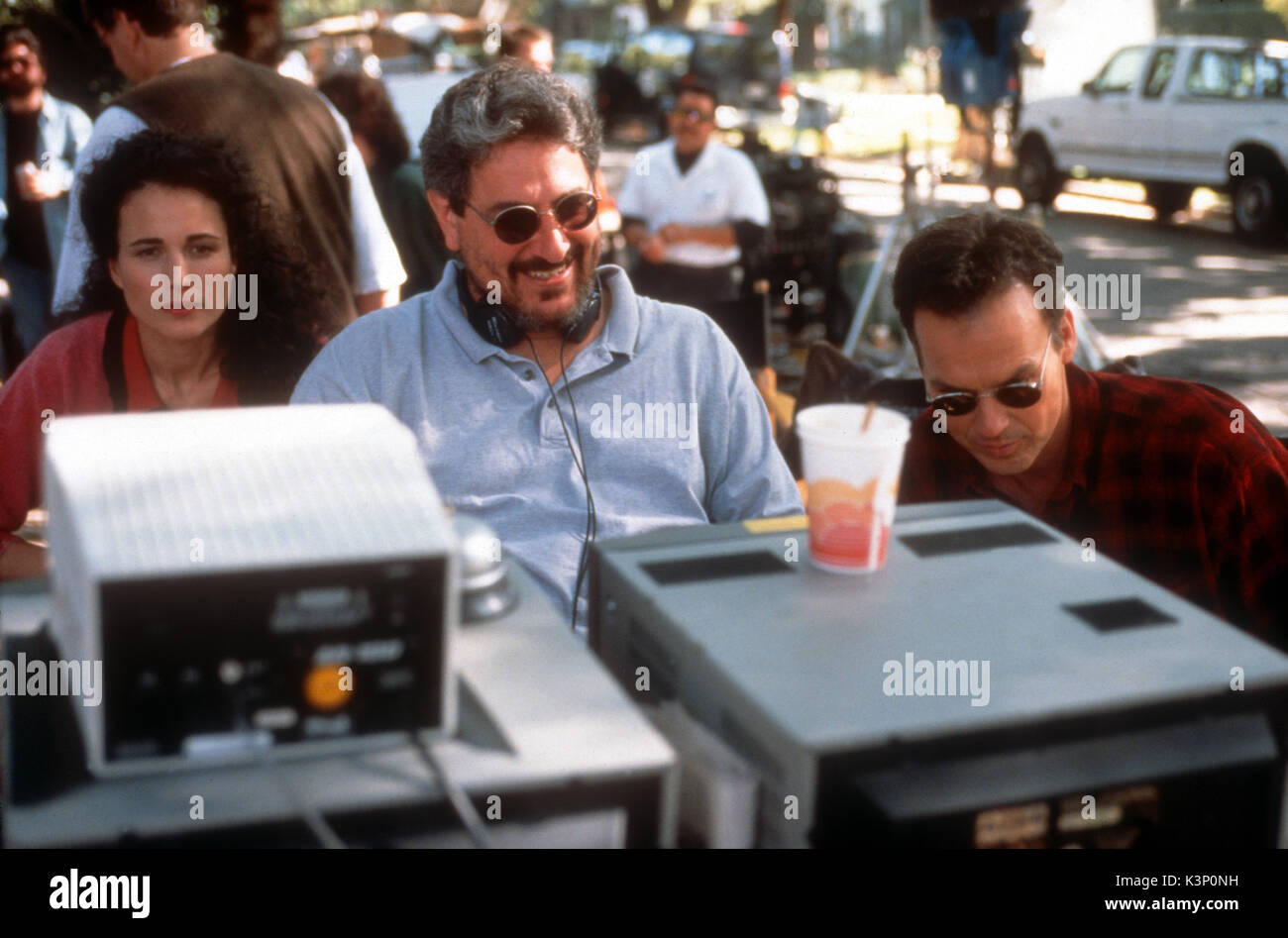 MULTIPLICITY [US 1996] ANDIE MACDOWELL, Director HAROLD RAMIS, MICHAEL ...