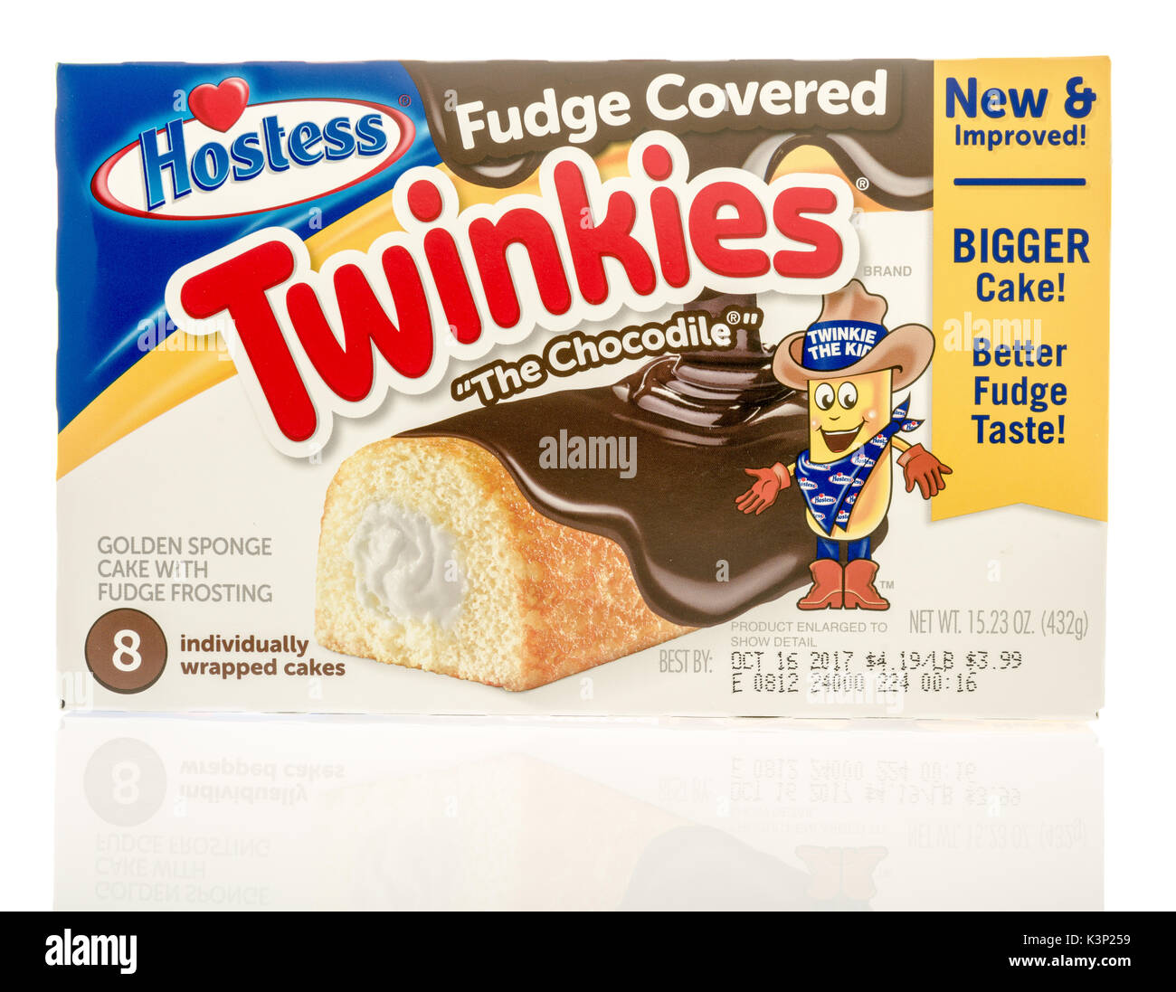 American junk food twinkies hi-res stock photography and images - Alamy