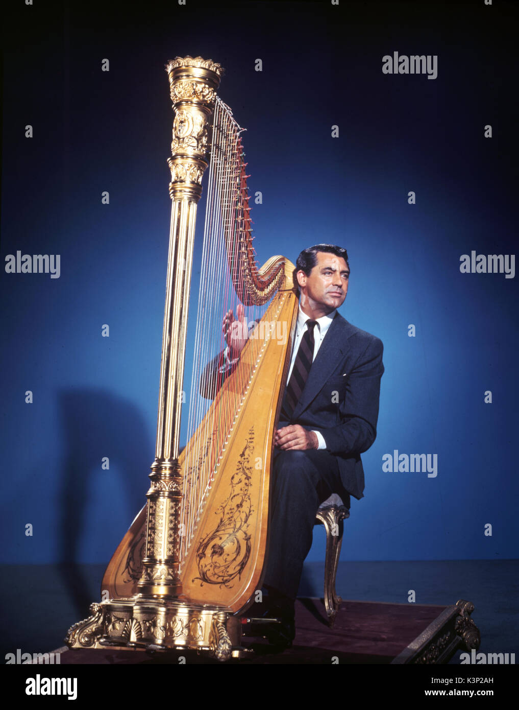 CARY GRANT [1904 - 1986] Actor Date: 1986 Stock Photo - Alamy