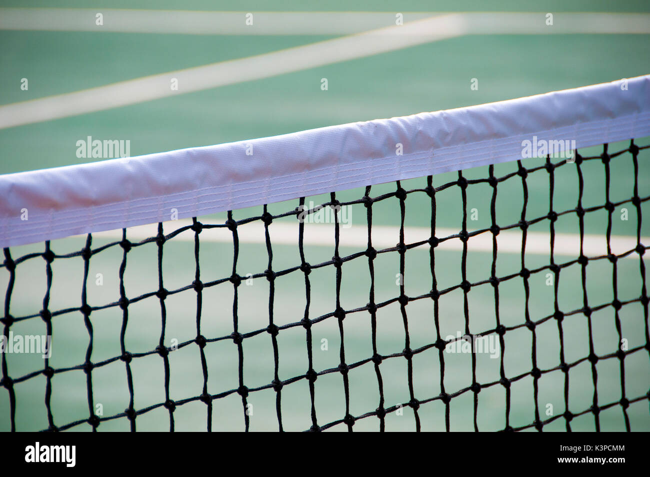 Mesh on the tennis court. Great tennis background Stock Photo - Alamy