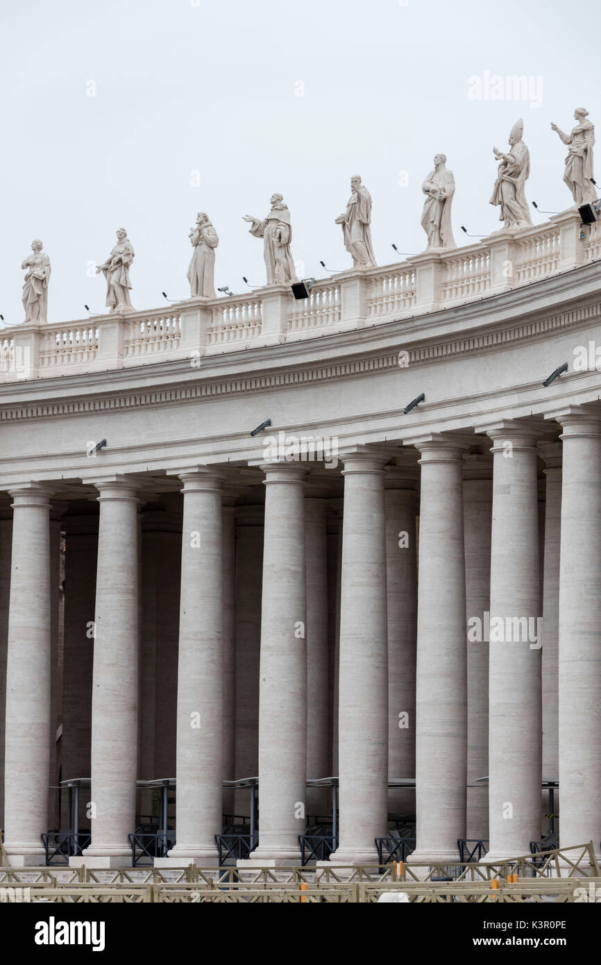 The Elliptical colonnade created by Gian Lorenzo Bernini around the ...