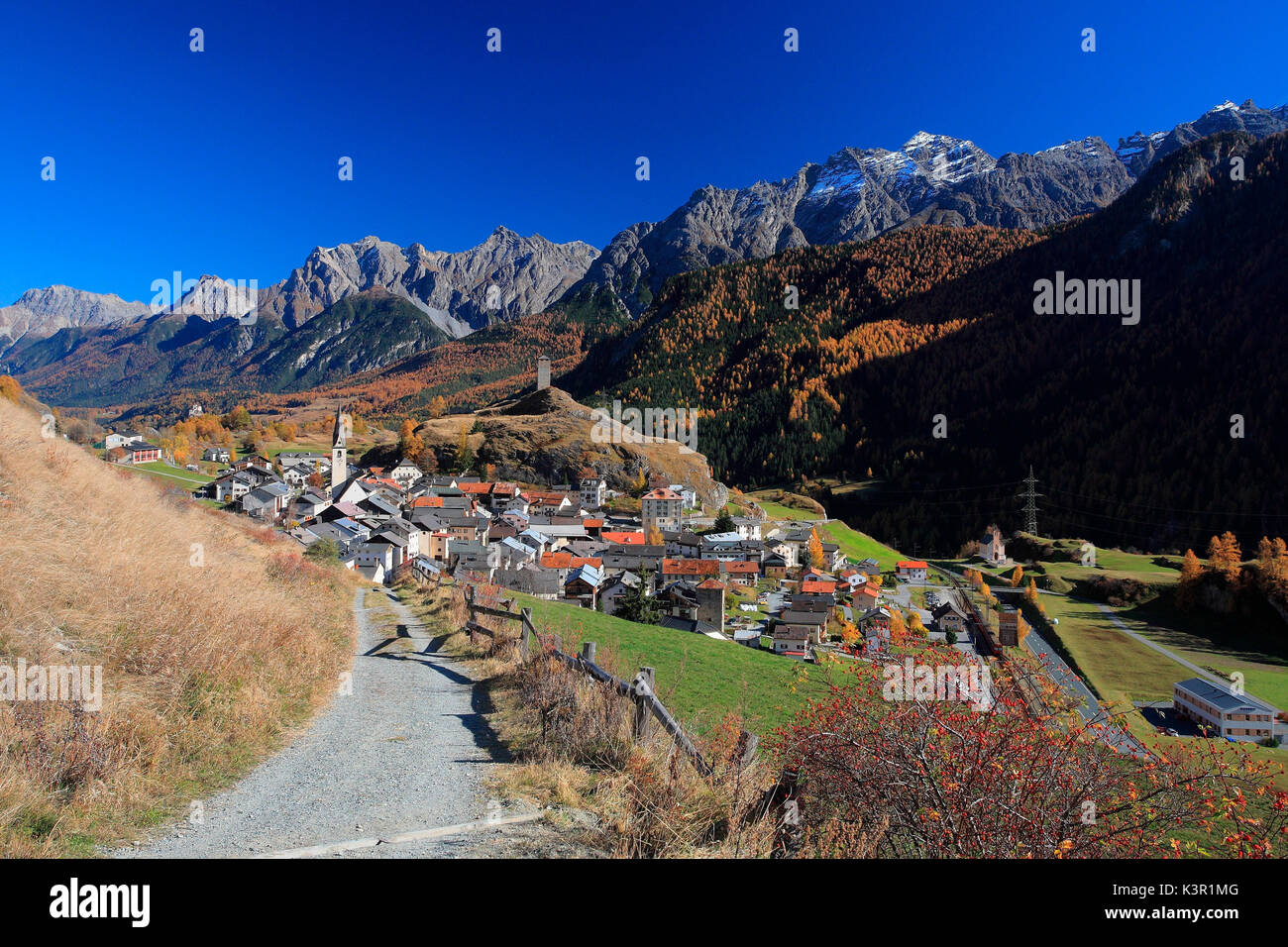 The valley of lower Engadine near Ardez, pretty village near the peaks ...
