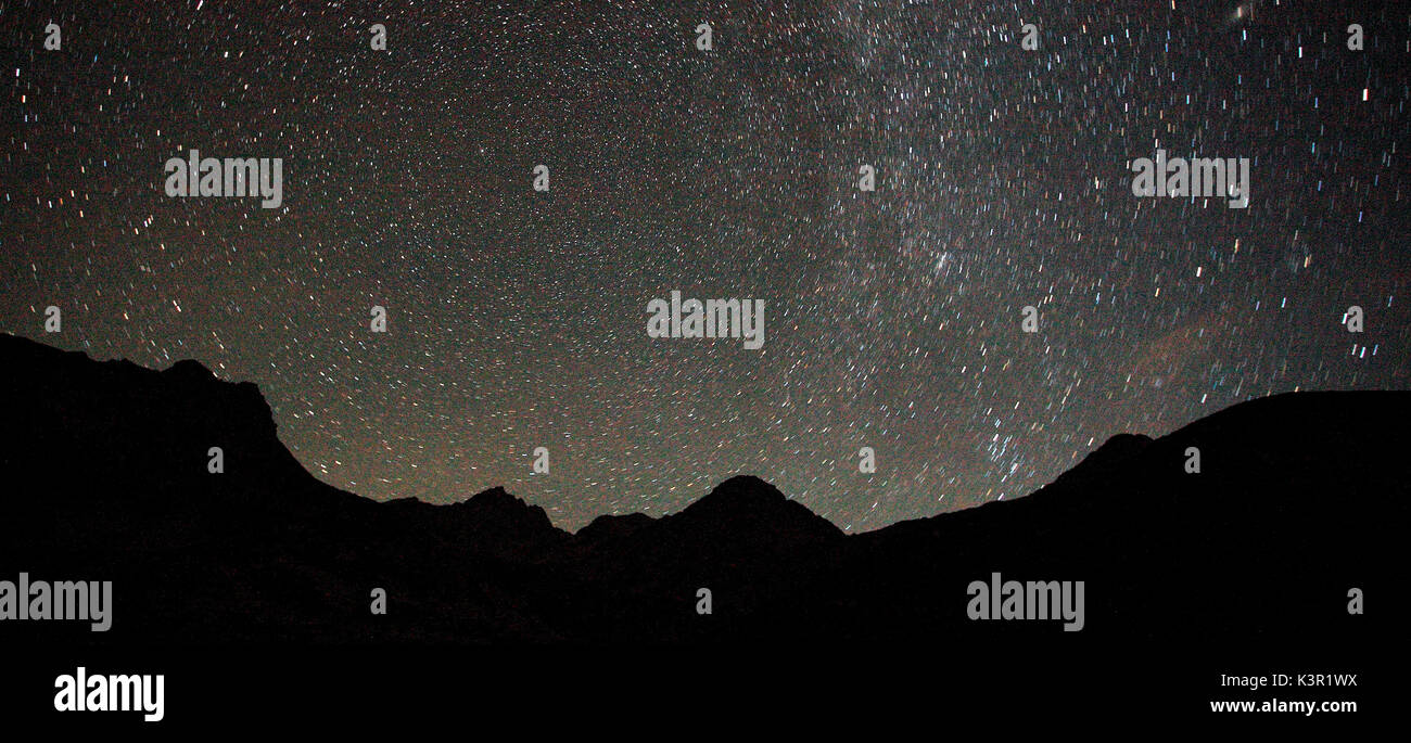 Night sky italy stars hi-res stock photography and images - Alamy