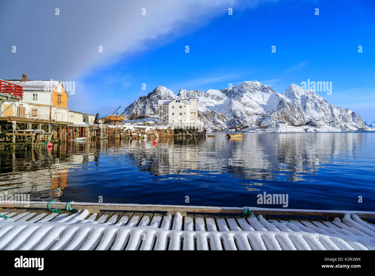 Lofoten sun hi-res stock photography and images - Alamy