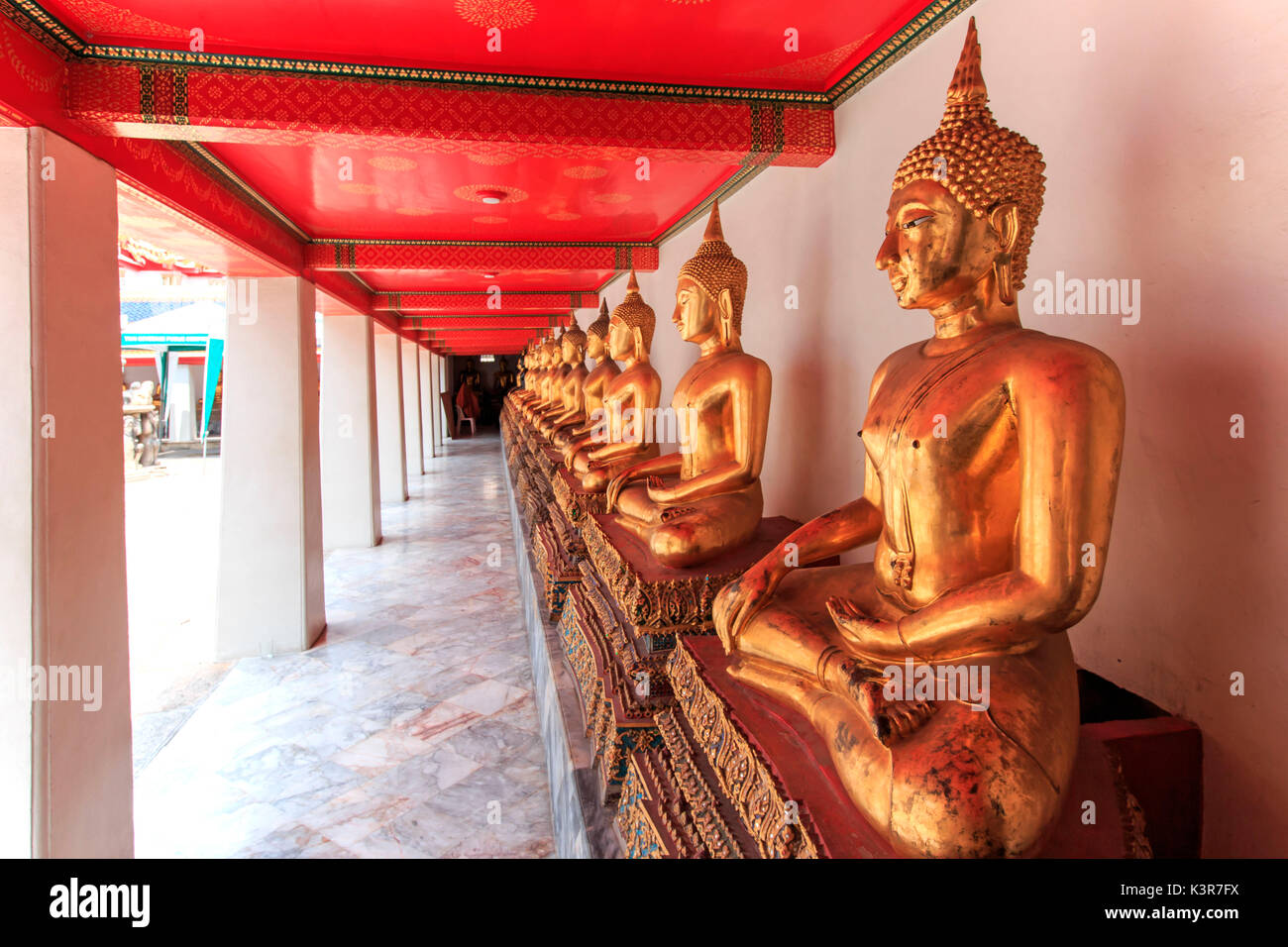 Inside the temple hi-res stock photography and images - Alamy