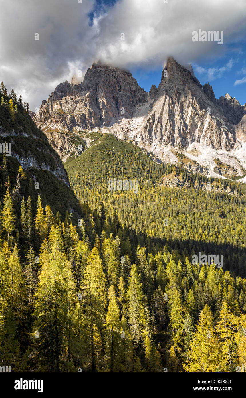 Mount Cristallo and Piz Popena in autumn,Cortina d'Ampezzo,Belluno ...