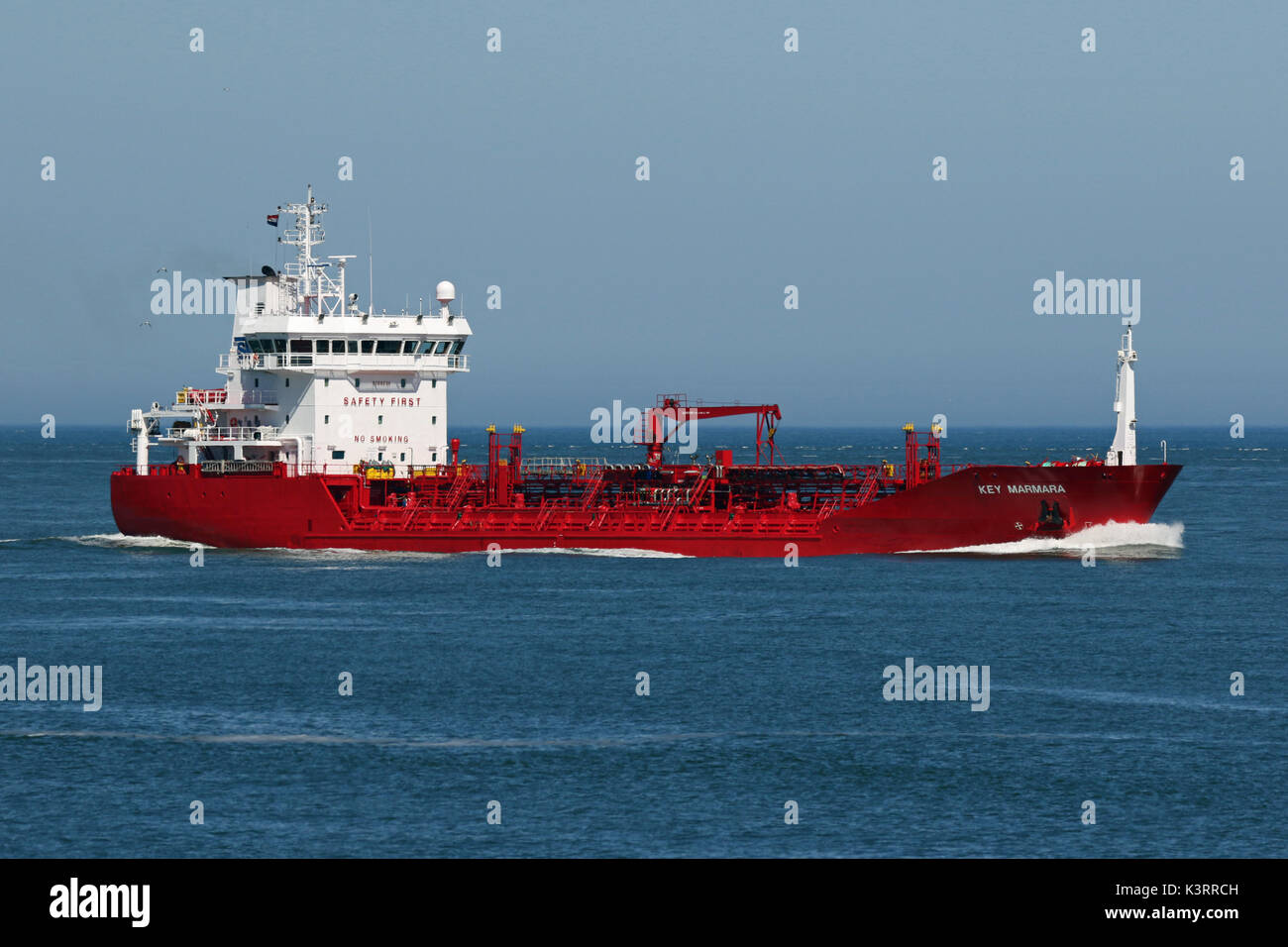 Bulk tanker hi-res stock photography and images - Alamy