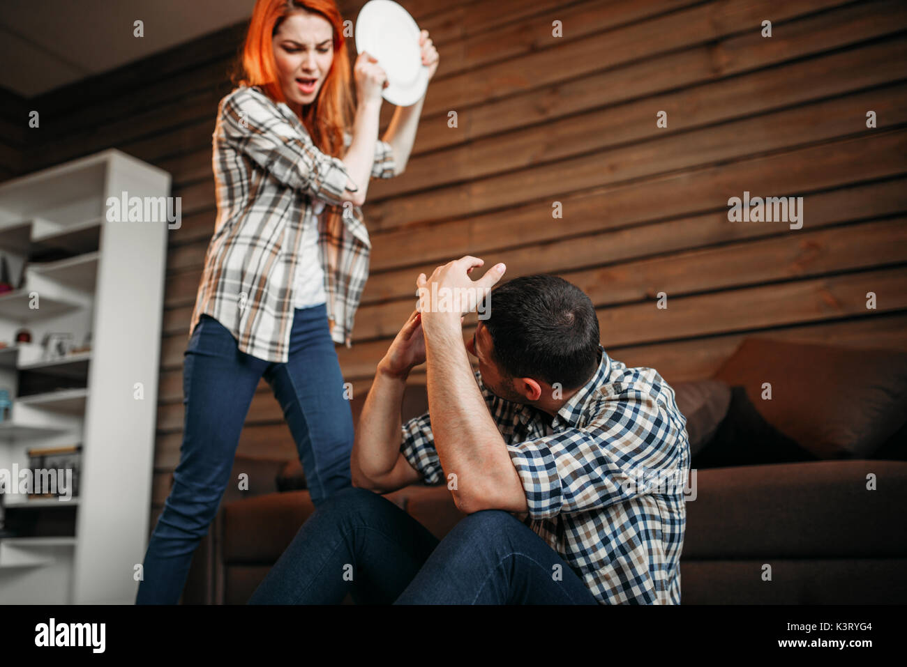 Breaking dishes hi-res stock photography and images - Alamy