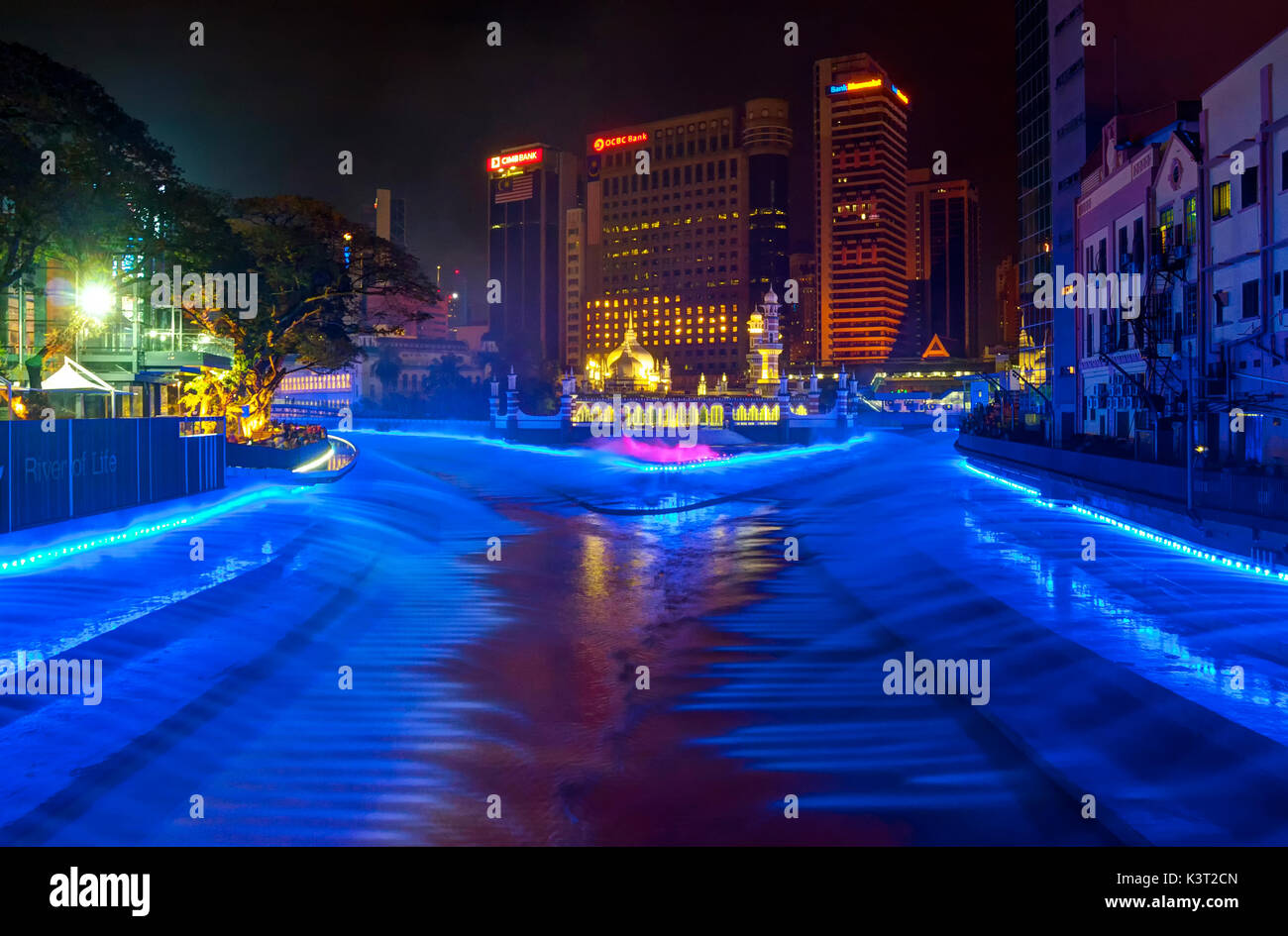 Ocbc bank building hi-res stock photography and images - Alamy