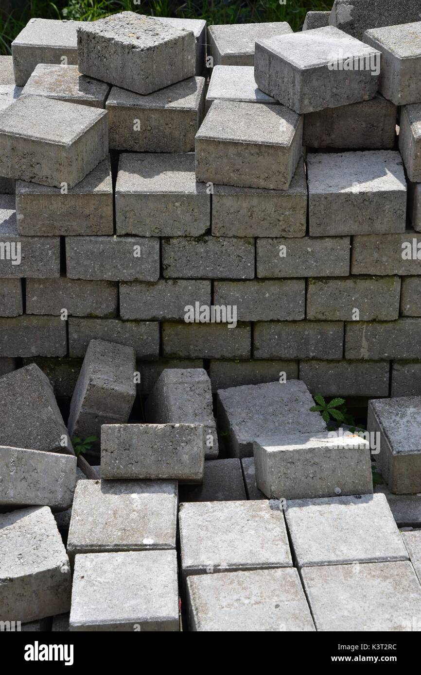 Stone cuboid in construction, concrete Stones, building materials ...