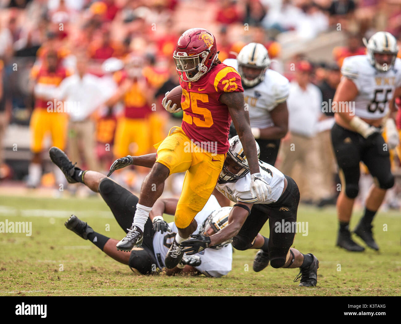 Los Angeles, CA, USA. 02nd Sep, 2017. USC running back (25) Ronald ...