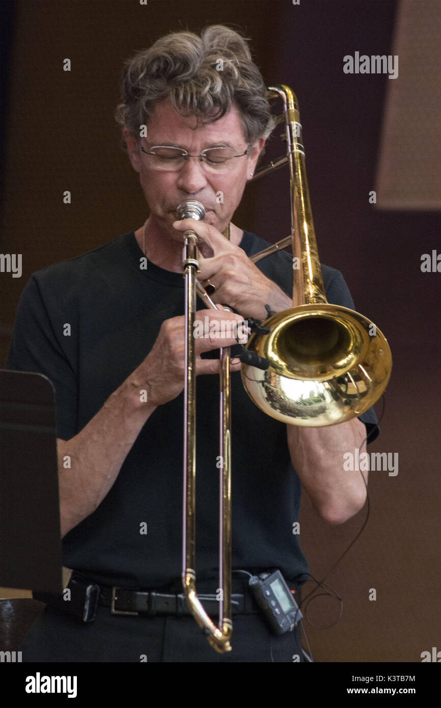 Dee anderson hi-res stock photography and images - Alamy