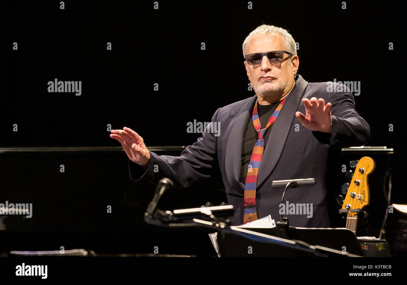 Donald fagen hi-res stock photography and images - Alamy