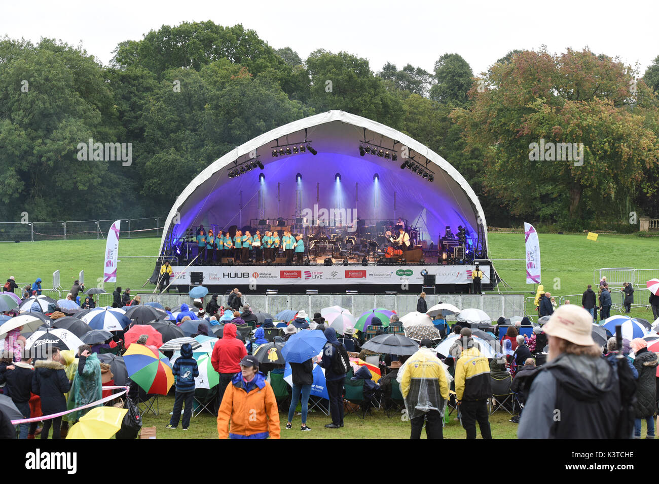 Derby, UK. 3rd Sep, 2017. The Hannells Darley Park Concert, Joe Clark ...