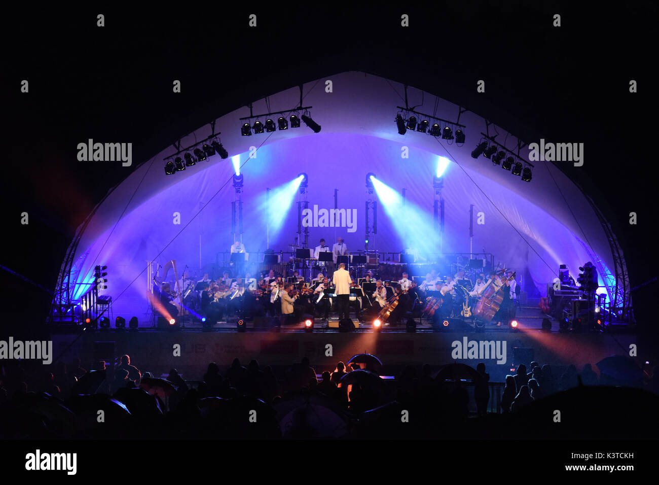 Derby, UK. 3rd Sep, 2017. The Hannells Darley Park Concert, Joe Clark ...