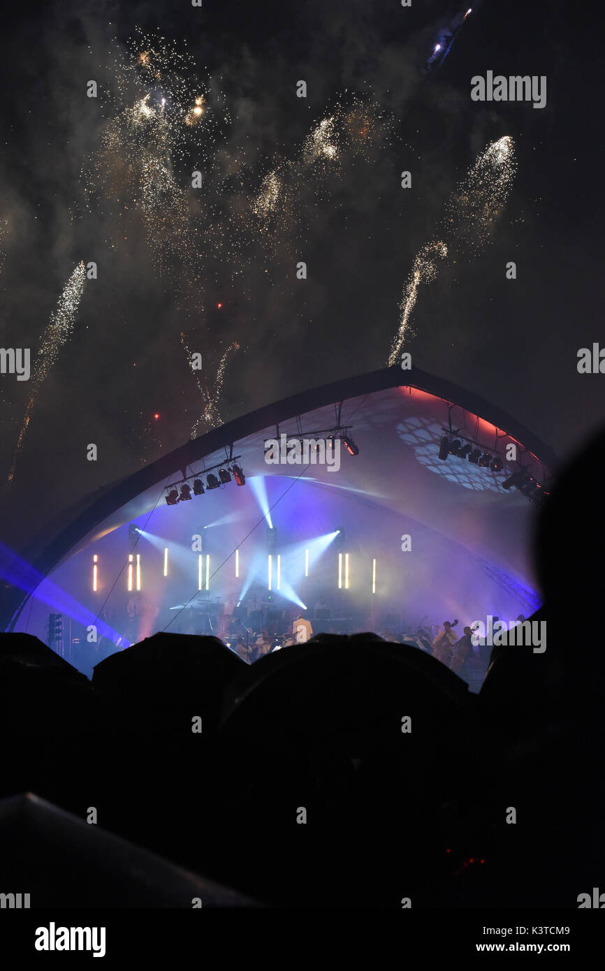Derby, UK. 3rd Sep, 2017. The Hannells Darley Park Concert, Joe Clark ...