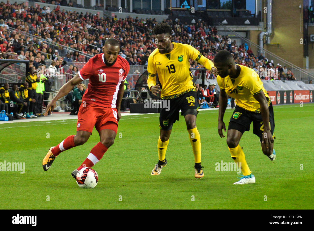 Canada men soccer team friendly hi-res stock photography and images - Alamy