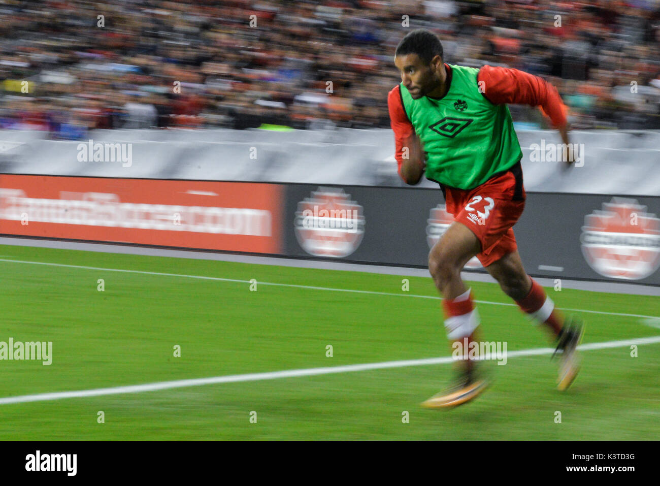 Canada men soccer team friendly hi-res stock photography and images - Alamy