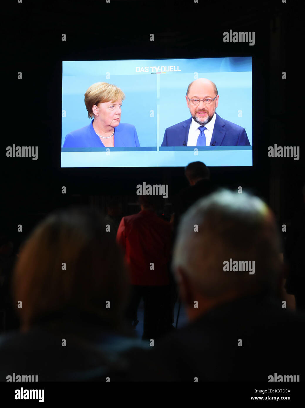 Angela merkel watch hi-res stock photography and images - Alamy
