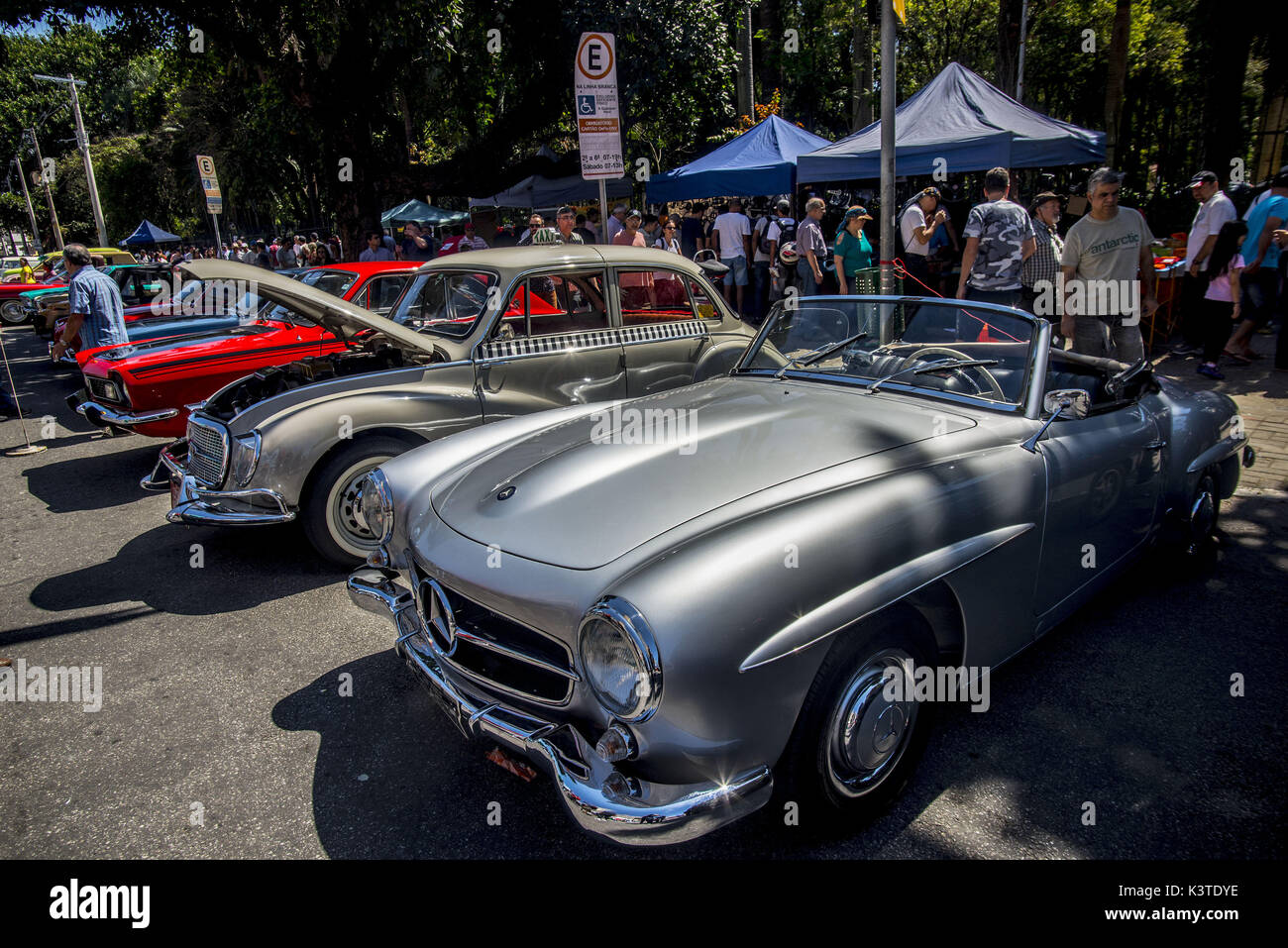 Sao Paulo, Brazil. 4th Sep, 2017. Antique Automobile meeting: Once a ...