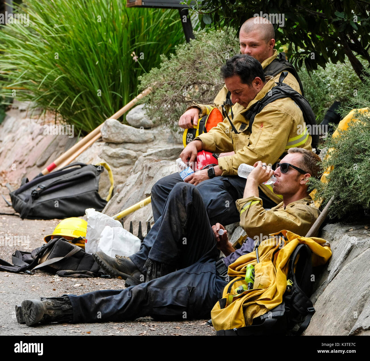 Burbank fire hi-res stock photography and images - Alamy