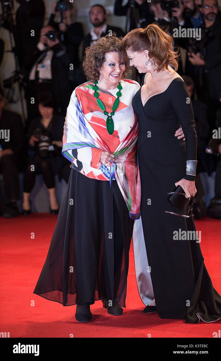 Venice, Italy. 3rd Sep, 2017. Actresses Susan Sarandon (R) and Claudia ...