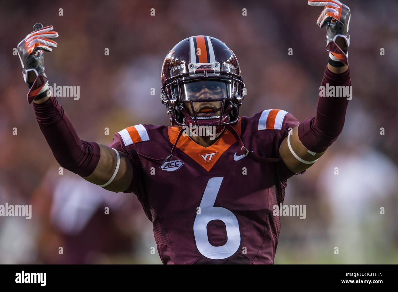 Mook back hi-res stock photography and images - Alamy