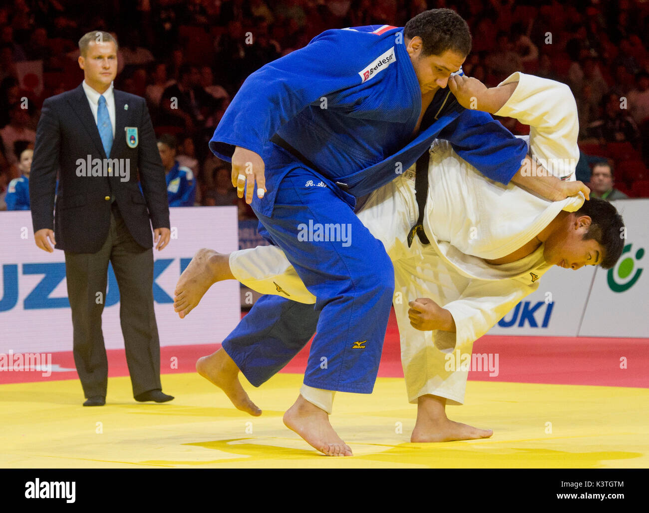 Budapest, Hungary. 03rd Sep, 2017. Brazilian judoka Rafael Silva (blue ...