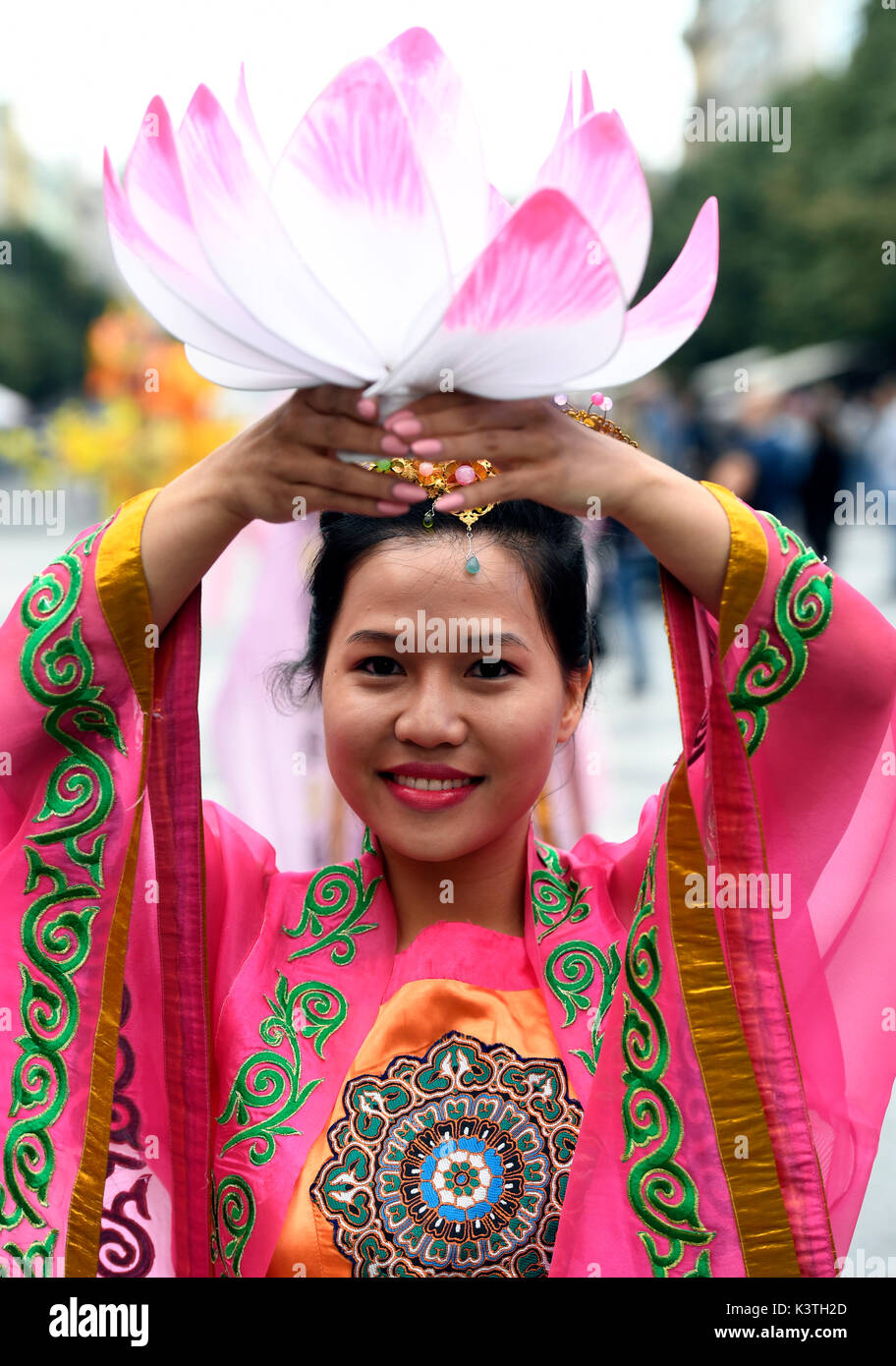 Ling tian hi-res stock photography and images - Alamy